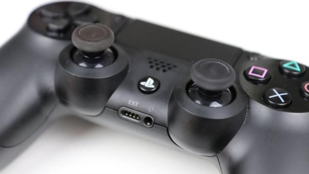 How to upgrade your Dual Shock 4 - with Xbox One controller parts | N4G