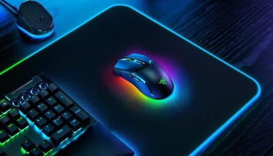 Razer Naga Hex Wraith Red Gaming Mouse Review - CHAOS HOUR | N4G