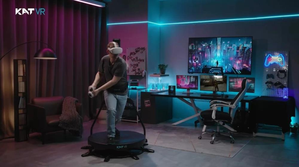 Kat Walk C2 Core Opens $899 VR Treadmill Pre-orders | TechSpy